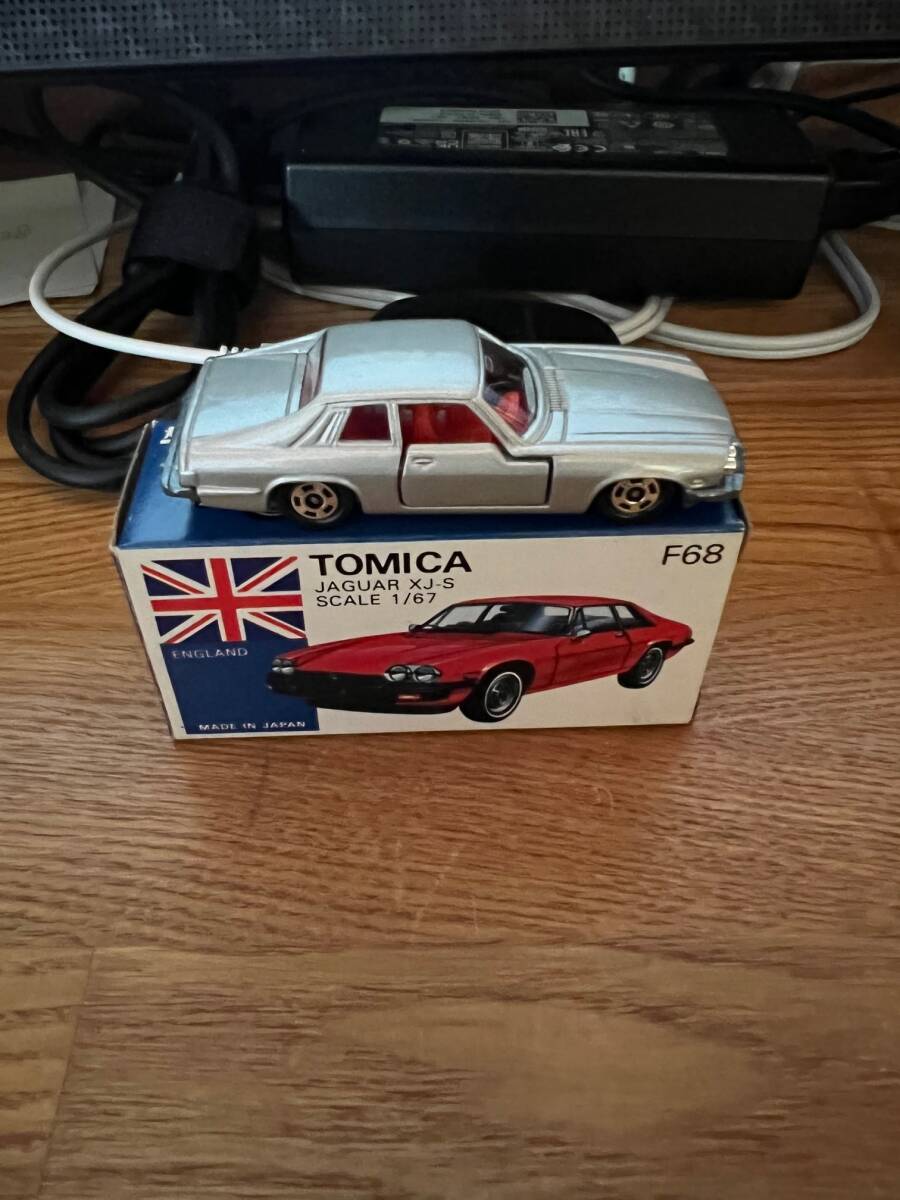 Yahoo!オークション - トミカ 青箱 F68 ジャガー XJ-S 銀色 外国車シリ...