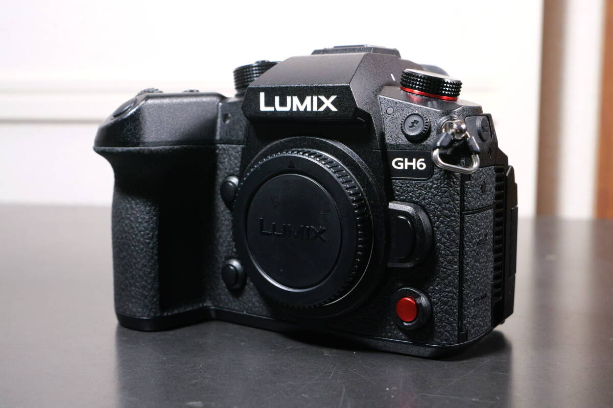 Yahoo!オークション - Panasonic LUMIX DC-GH6 ミラーレス一眼カメラ ...