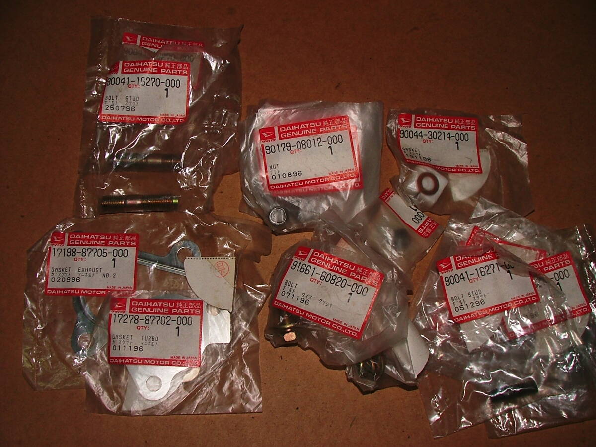 Yahoo!オークション - ダイハツの古い型アトレーS82・ミラL70系統ター...