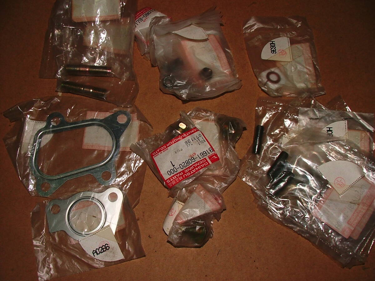 Yahoo!オークション - ダイハツの古い型アトレーS82・ミラL70系統ター...