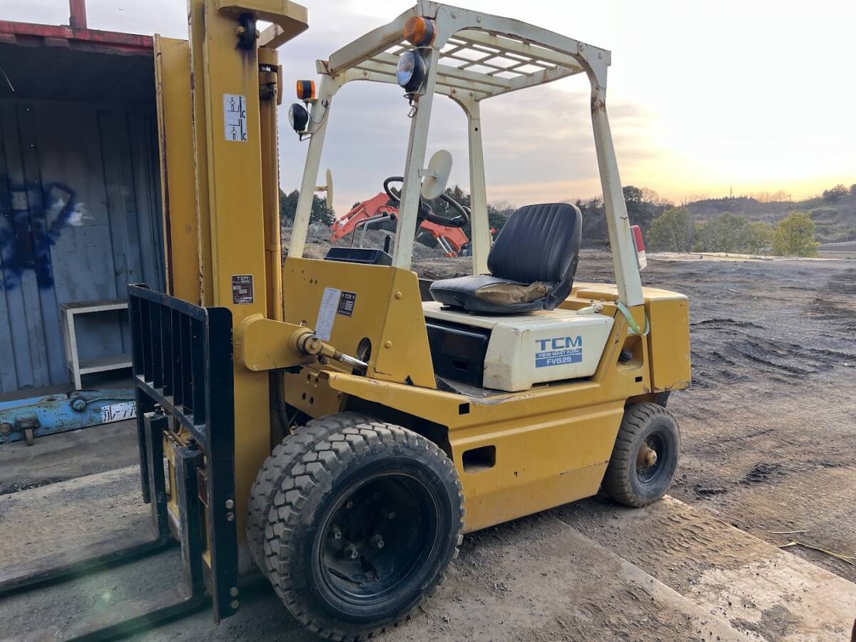 Yahoo!オークション - フォークリフト(TCM)