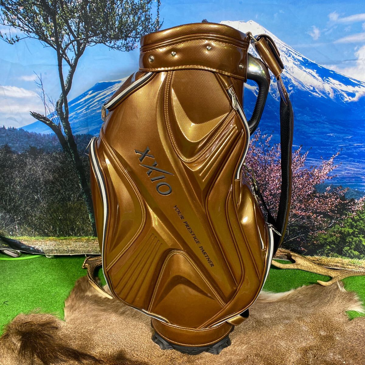 Yahoo!オークション - JGB-1825 【美品】ゼクシオ キャディバッグ