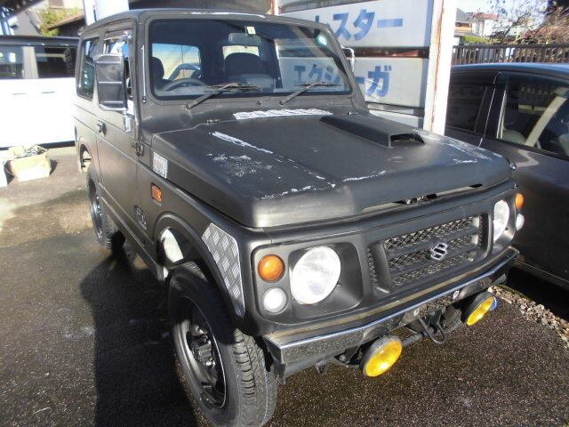 Yahoo!オークション - スズキ ジムニー JA22W AT オートマ 部品取り車 ...