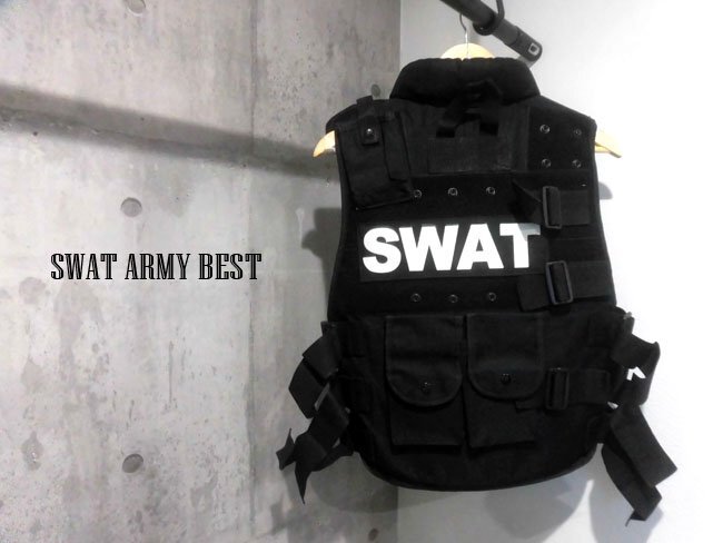 Yahoo!オークション - 極美品/SWAT ベスト 特殊部隊 コスプレ タクティ...