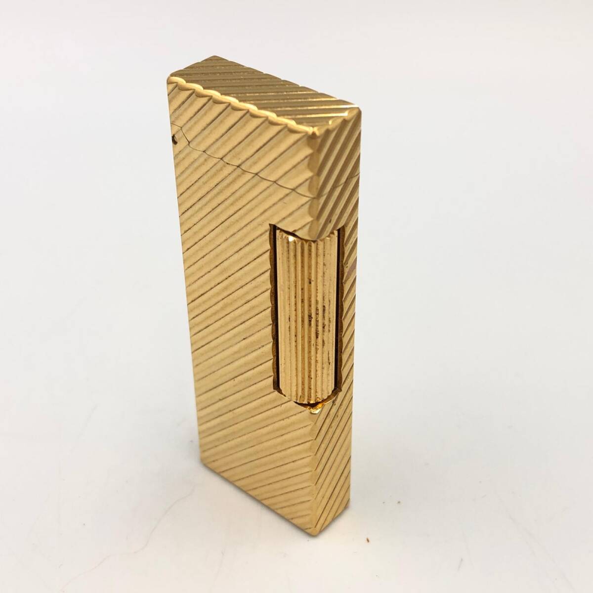 J617 ダンヒル Dunhill ライター 火花確認済 ローラー式 喫煙具(ダンヒル)｜売買されたオークション情報、yahooの商品情報をアーカイブ公開 - オークファン（aucfan.com）