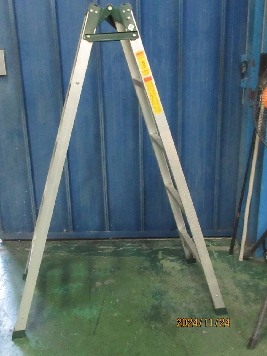 NT112413 品 ホクセイ はしご兼用アルミ脚立 KMK-15 天板面の高さ1425㎜ 最大荷重100kg 直接引取のみ(脚立、踏み台)｜売買されたオークション情報、yahooの商品情報を ...