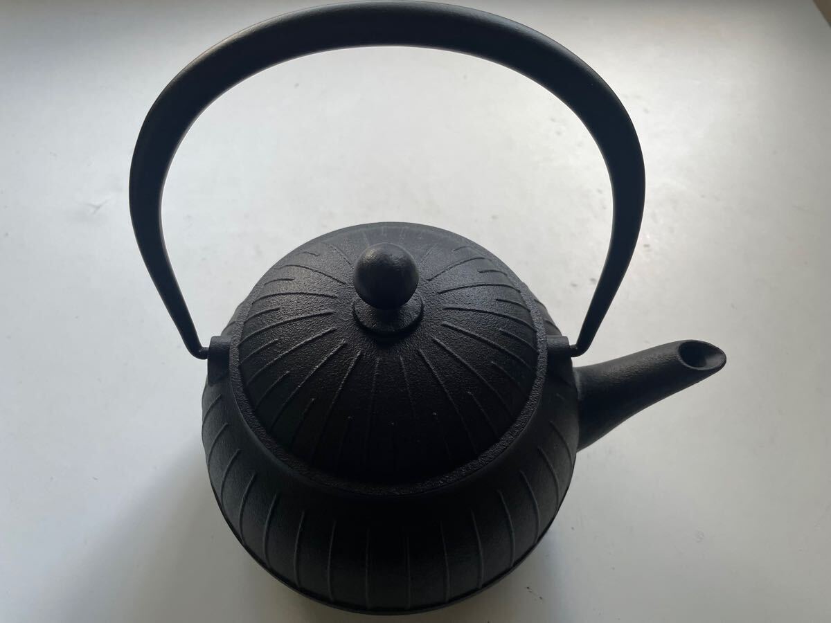 Yahoo!オークション - 【IH使用可】鉄瓶 八千草1.2L【南部鉄器】【及源...