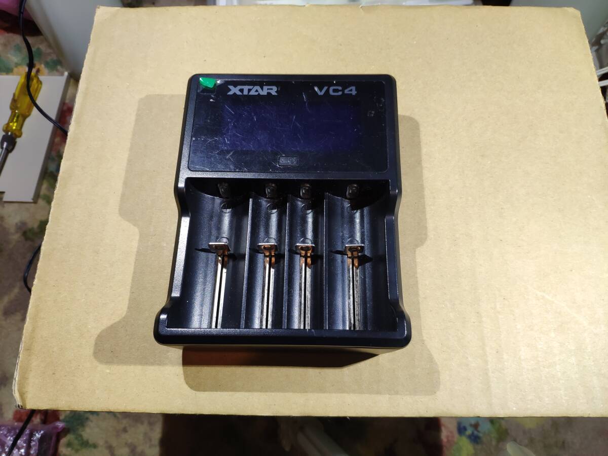 Yahoo!オークション - 即決 XTAR(エクスター) 充電器 4スロット VC4