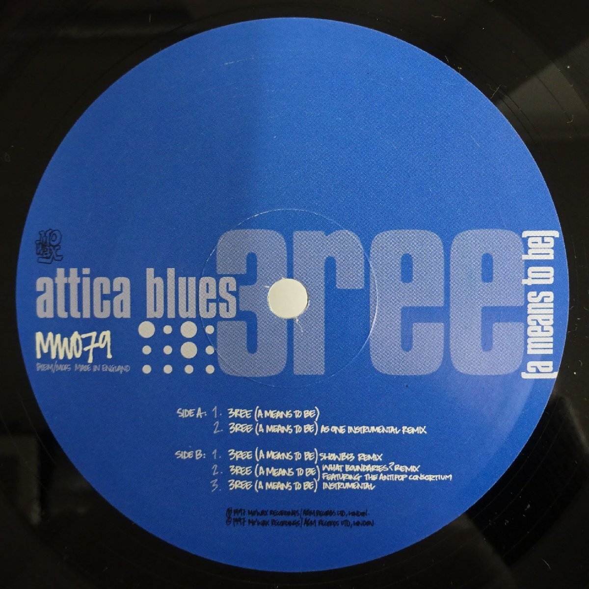 Yahoo!オークション - 10043023 【UK盤】Attica Blues / 3ree (A Means...