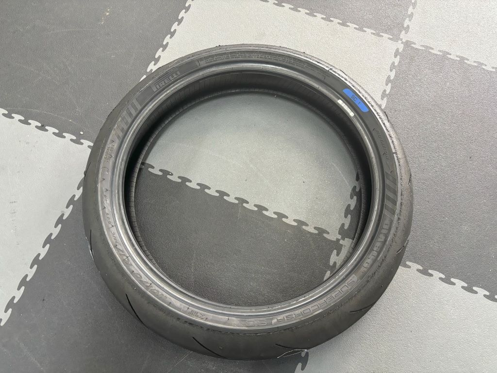 DIABLO SUPERCORSA SC V4 110/70 ZR 17 M/C 54V SC1 ディアブロ スーパーコルサ SC V4 タイヤ①(オンロード)｜売買されたオークション情報 ...