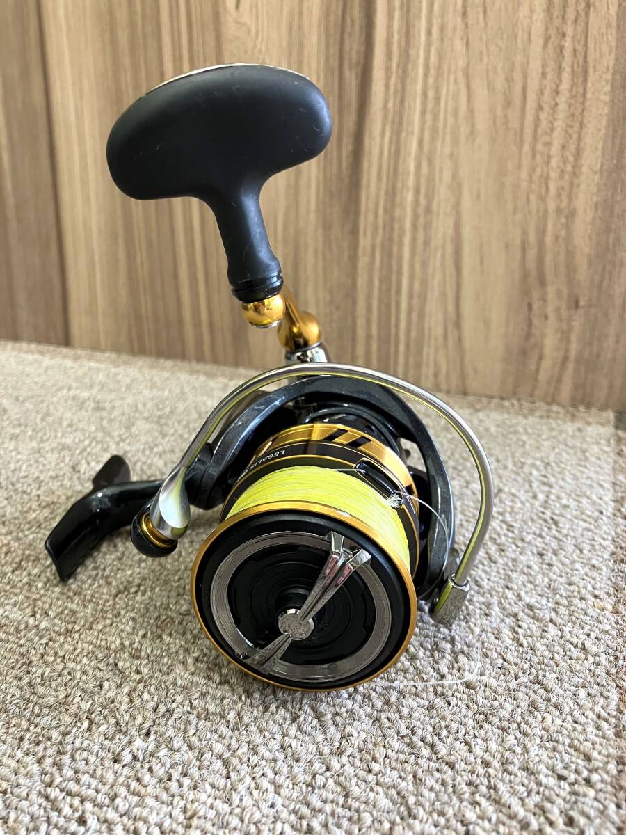 Yahoo!オークション - 【15844】ダイワ スピニングリール 18 LEGALIS ...