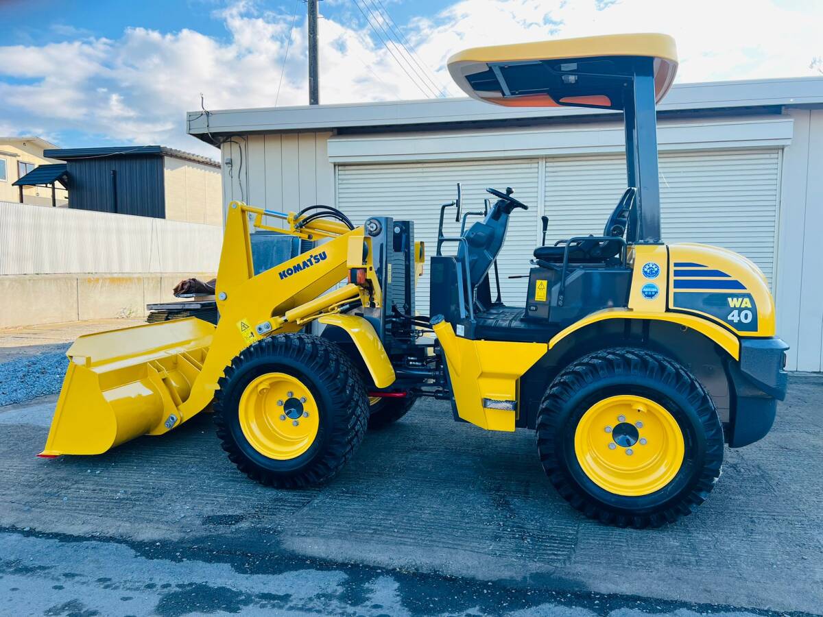 Yahoo!オークション - 下取り可能 コマツ(KOMATSU)・WA40-6 ホイールロ...