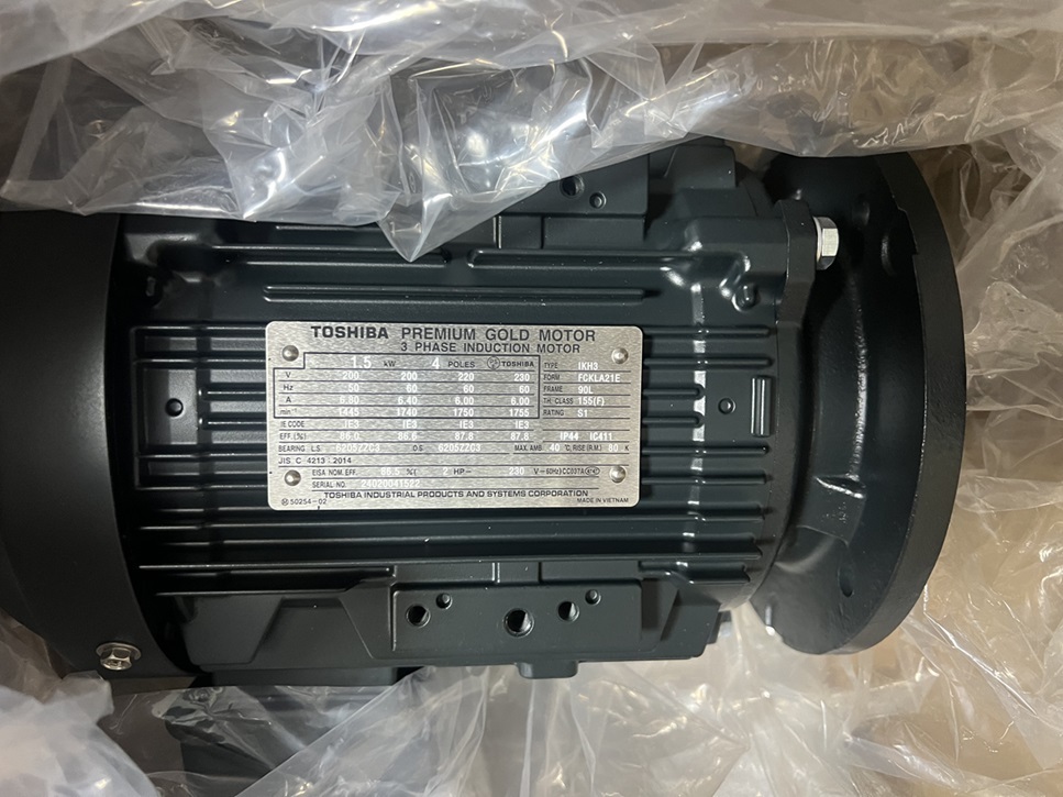 Yahoo!オークション - 新品 東芝 モータ IKH3-FCKLA21E-1.5KW-4P-200V ...