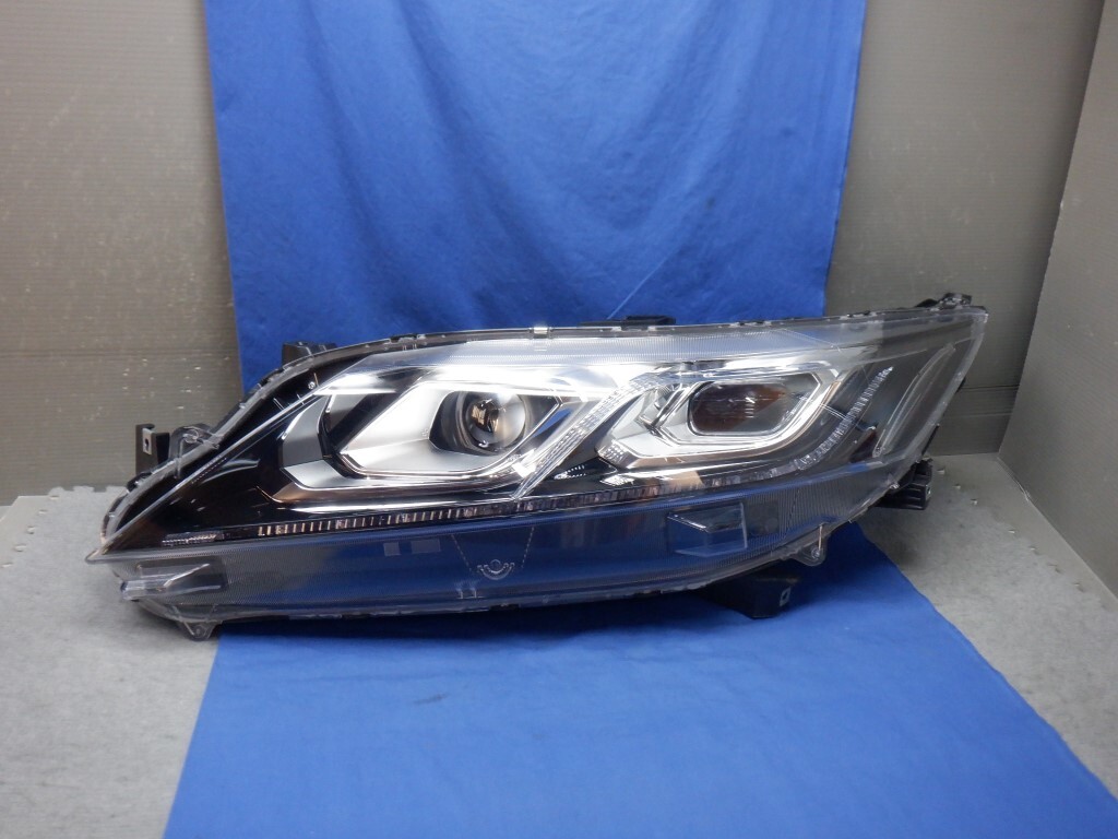 Yahoo!オークション - エクリプスクロス GK1W/GK9W 左ヘッドライト LED...