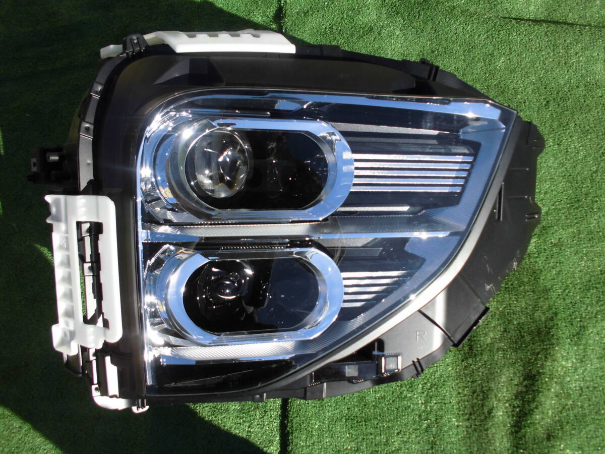 Yahoo!オークション - GK1W エクリプスクロス 右 ヘッドライト Koito 1...