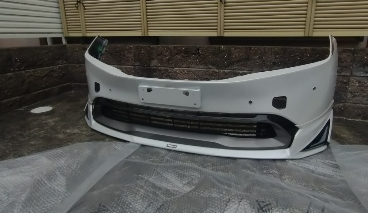 Yahoo!オークション - プリウス 新型 MXWH60 純正 フロントバンパー モ...