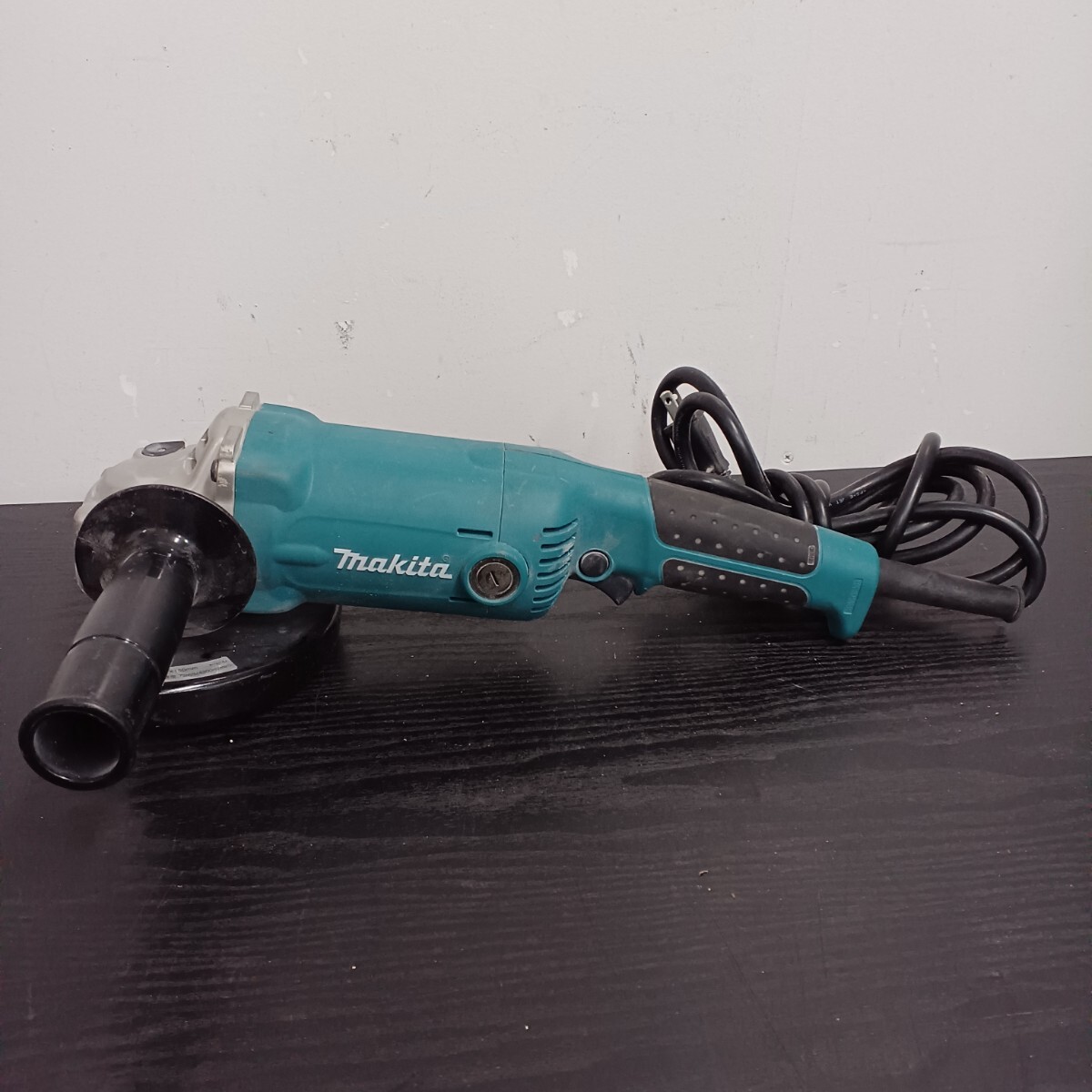 Yahoo!オークション - CC223 makita マキタ 100V 150mm ディスクグライ...