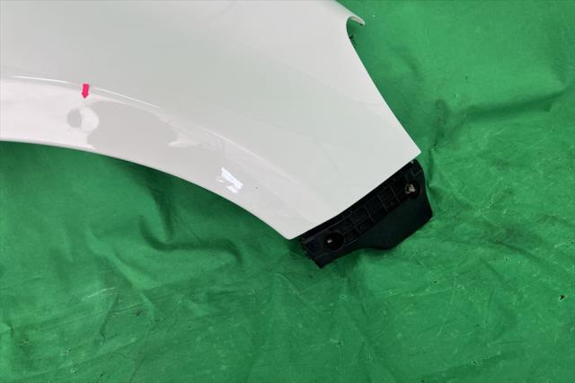 Yahoo!オークション - アクア DAA-NHP10 右フロントフェンダー カラーN...