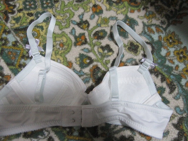 Yahoo!オークション - 新品㈱ディノスセシール製ブラジャーA65激安290...