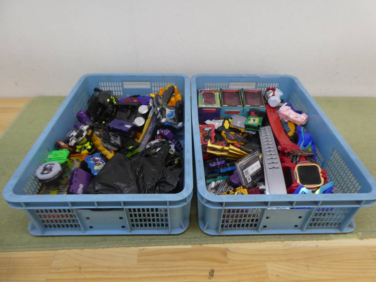 Yahoo!オークション - 098-Z79) 現状品 仮面ライダー 戦隊シリーズ お...