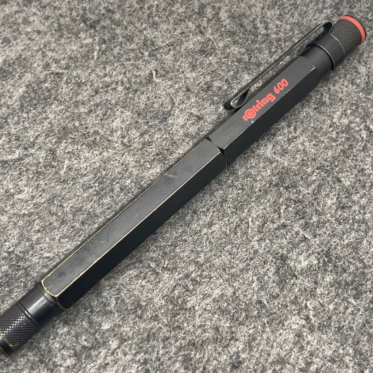 Yahoo!オークション - PE468 ROTRING ロットリング 600 万年筆 ブラッ...