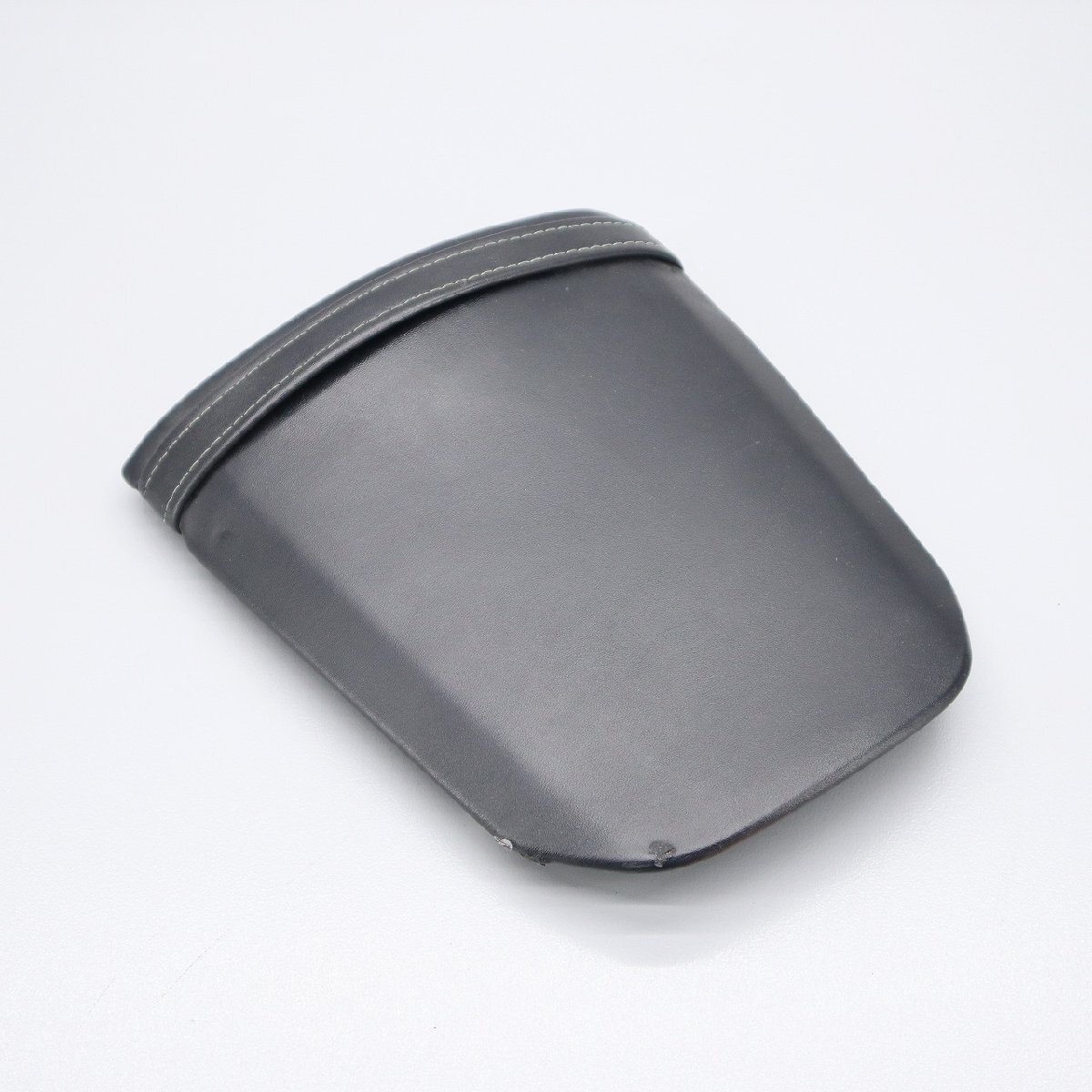 ホンダ CBR600RR PC40 純正 タンデムシート 77300-MFJ 破れあり 241111BD0305(純正品)｜売買されたオークション情報、yahooの商品情報をアーカイブ公開 ...