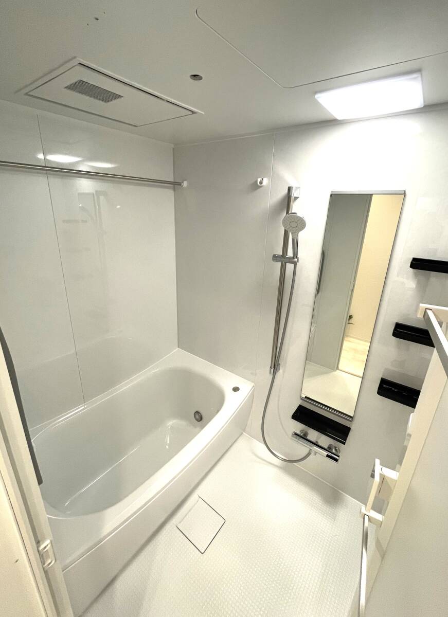 Yahoo!オークション - モデルルーム展示品/未使用品/TOTO/2024年製/ユ...