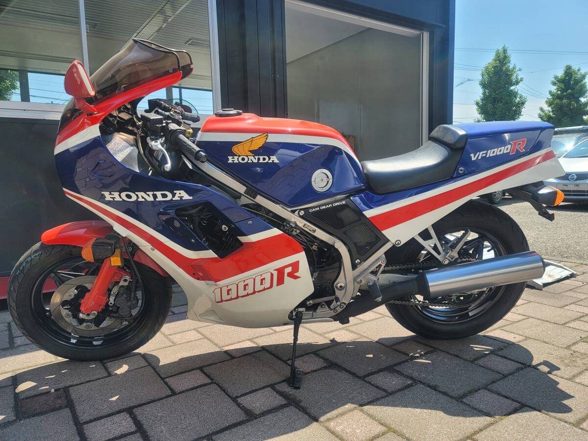 Yahoo!オークション - HONDA VF1000R 逆トリコロールカラー 売り切りス...