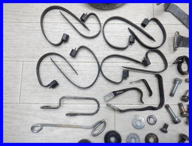 Yahoo!オークション - B141 GSX1100Sカタナ GS110X ネジ ボルト ナッ...