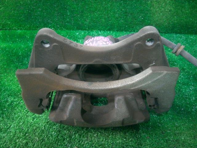 Yahoo!オークション - アウトランダー DBA-CW4W 右Fキャリパー 20E 7人...