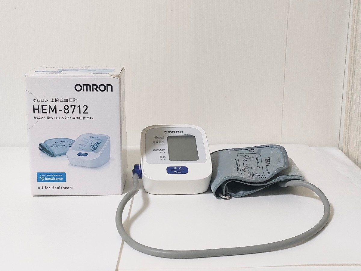 Yahoo!オークション - OMRON オムロン 上腕式血圧計 自動電子血圧計 HE...