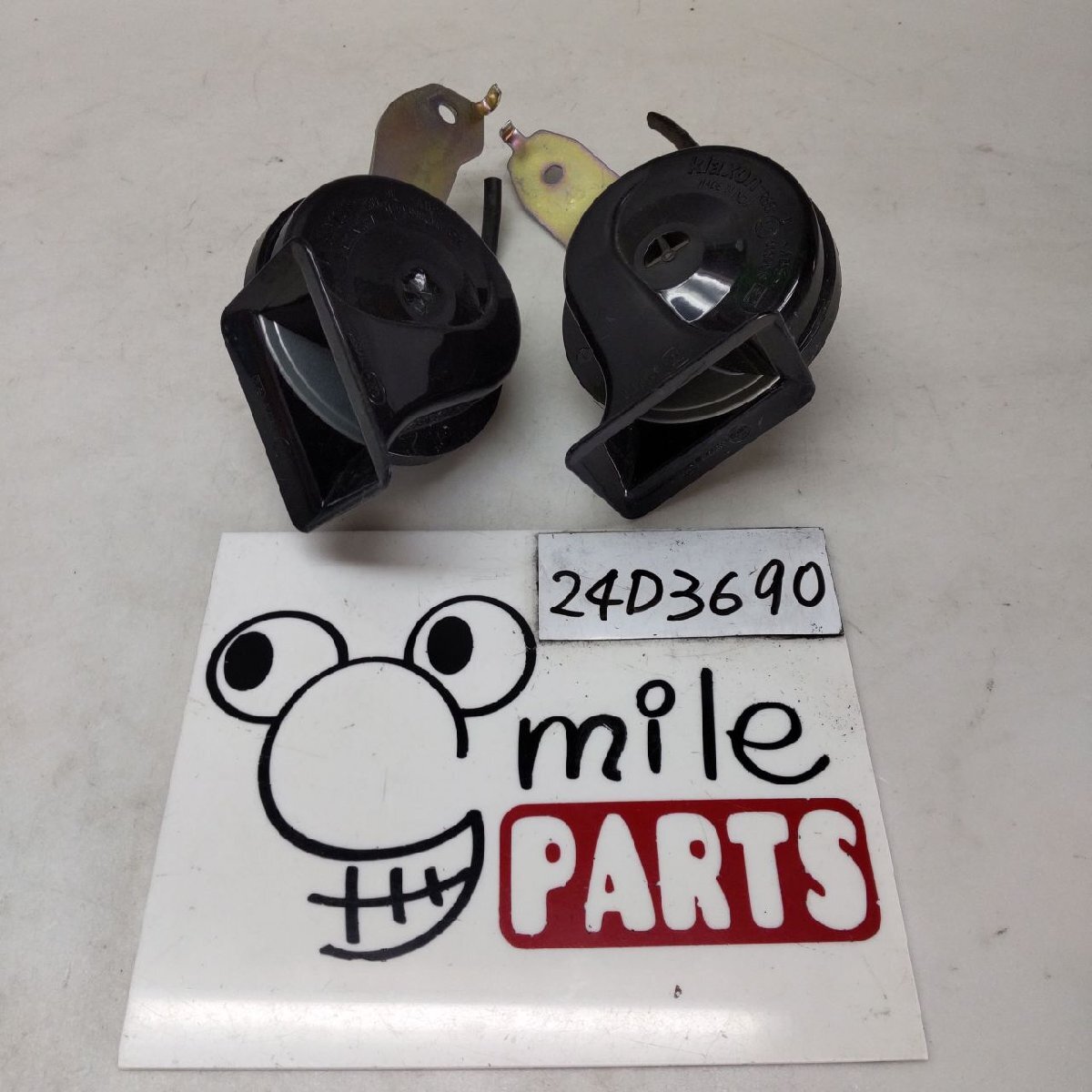 Yahoo!オークション - CWFFW プレマシー 純正 ホーン 1D1－2...