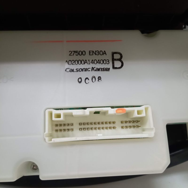 Yahoo!オークション - B30／NB30 ラフェスタ 純正 オーディオパ...