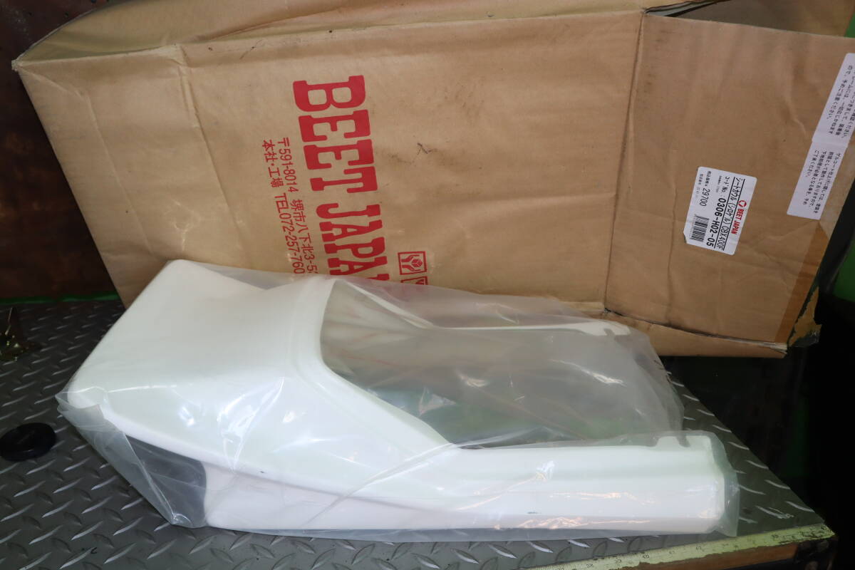 Yahoo!オークション - CBX BEETテールカウル GS400 Z400FX CB400T CB25...