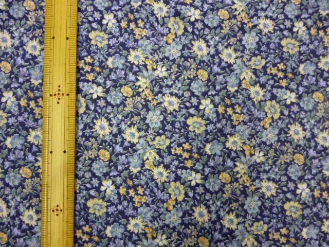 Yahoo!オークション - 即決 3717・綿・ローンプリント・紺地・小花