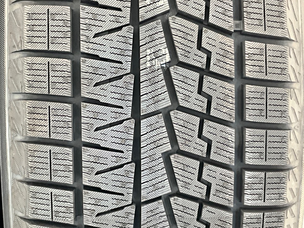 Yahoo!オークション - 未使用 2本セット 215/50R18 92Q ヨコハマ ICEGU...