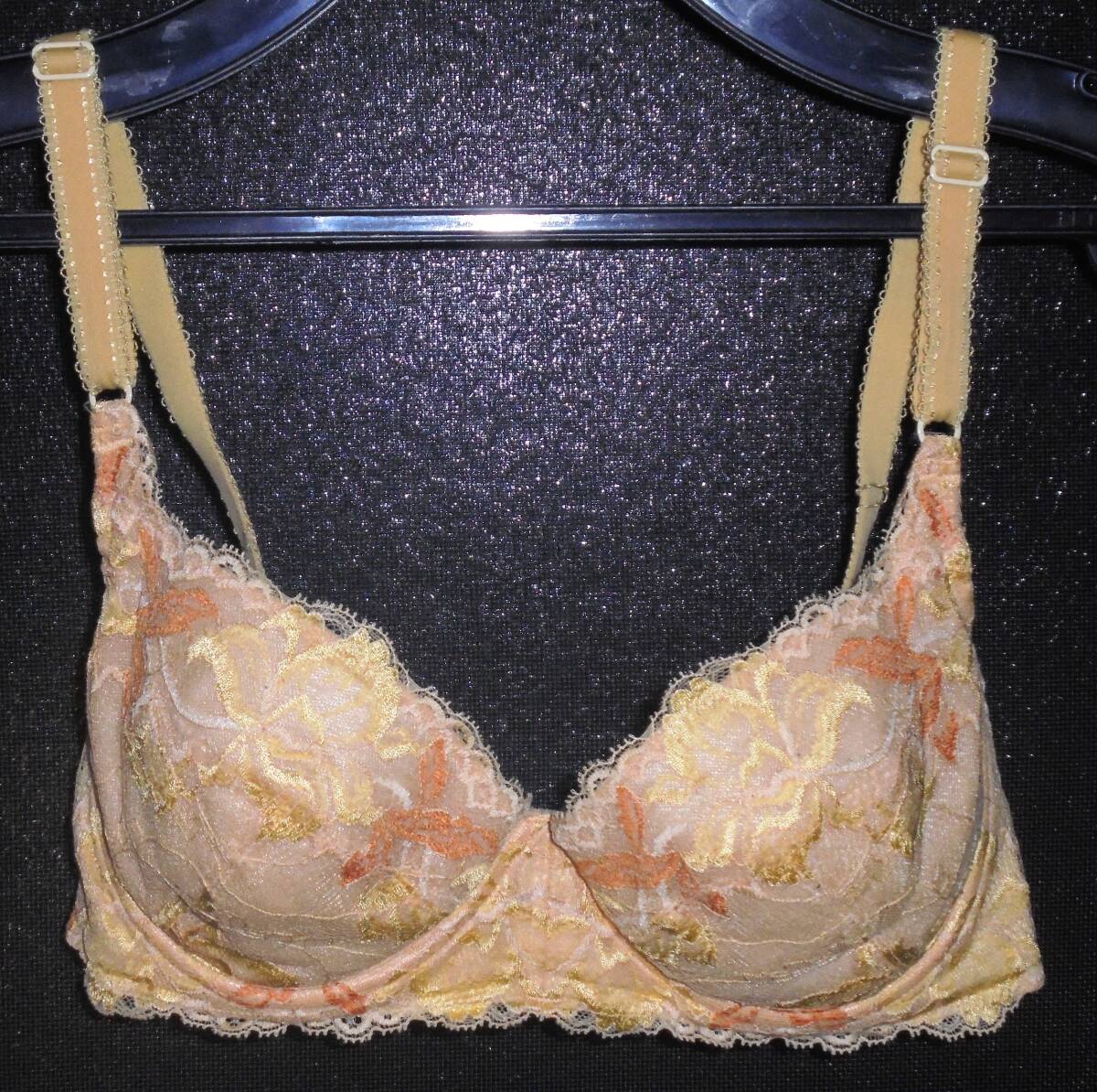 Yahoo!オークション - 補正用ブラジャー D75 USED クリーニング済み ...