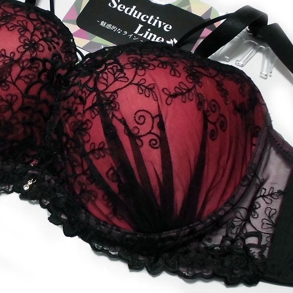 Yahoo!オークション - [匿名]83[G75＆]魅惑的な胸紐付きブラ＆腰紐付...