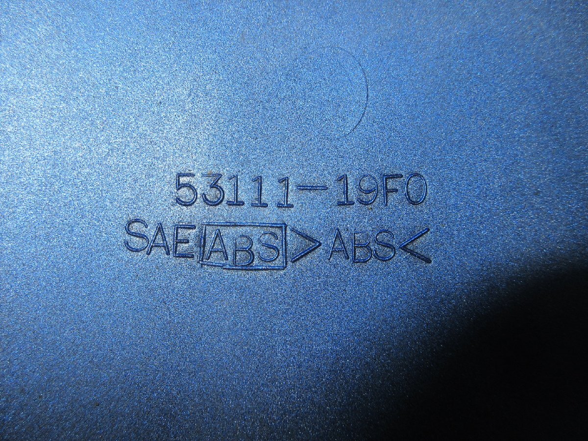 Yahoo オークション スズキ Sv400 Vk53a フロントフェンダー 53111 1