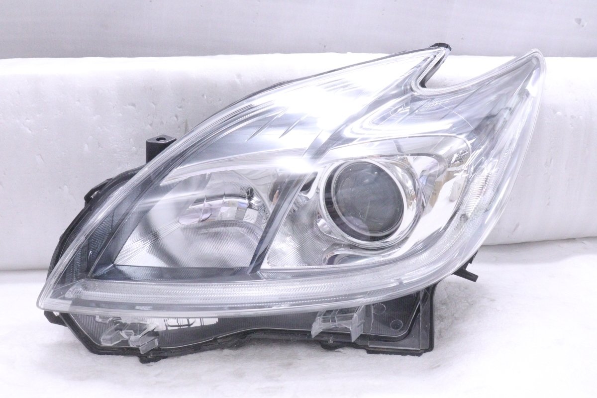Yahoo!オークション - 40-130 美品 後期 HID ZVW30 プリウス 左ヘッド...