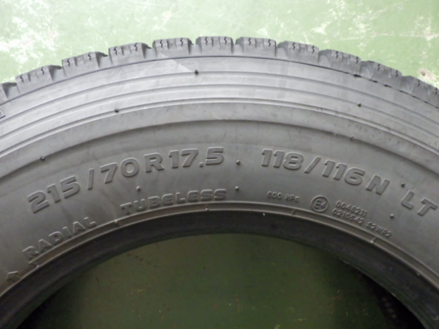 Yahoo!オークション - 215/70R17.5 118/116N トーヨータイヤ TOYO TIRE...