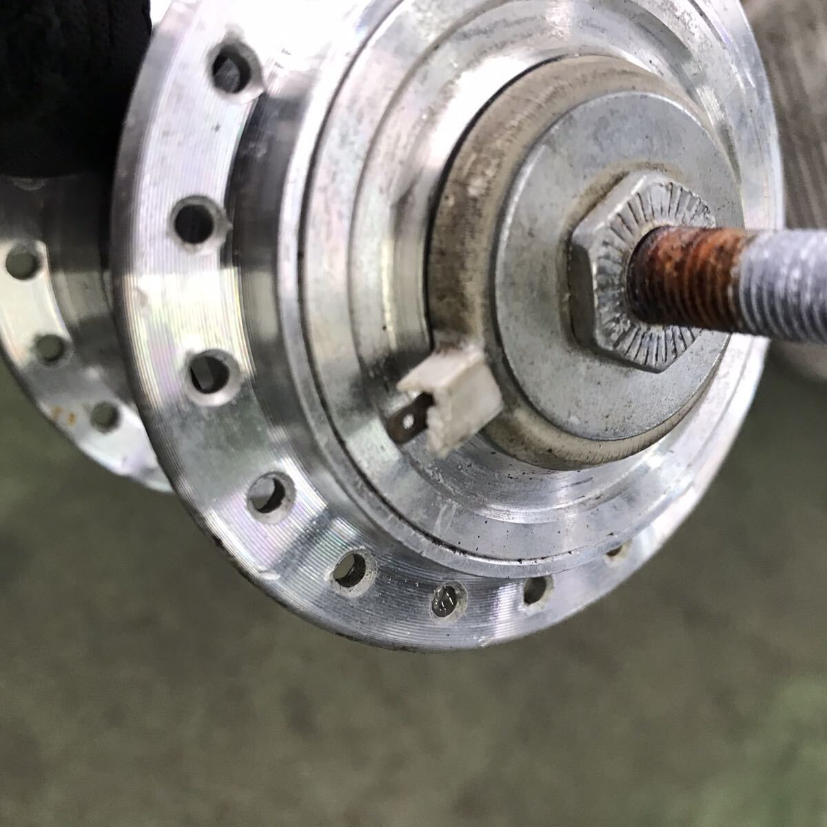 Yahoo!オークション - ミツバ ハブダイナモ 6V-2.4W ブリヂストンBRIDG...