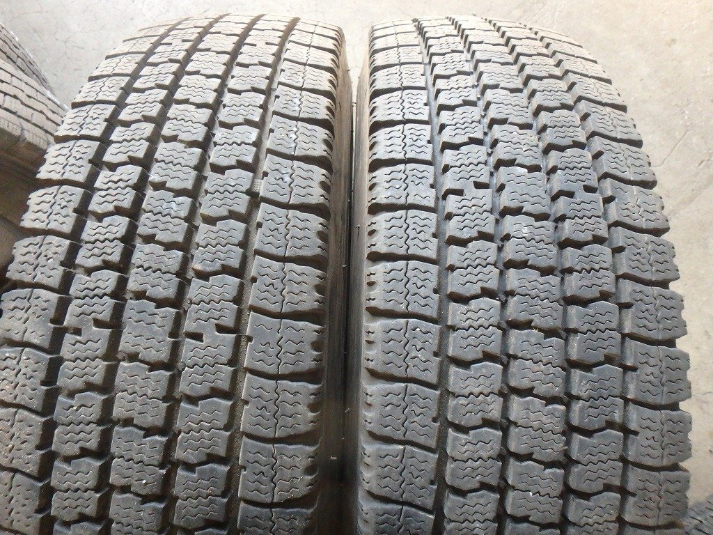 Yahoo!オークション - L733 送料無料【195/85R16 114/112】トーヨー M9...