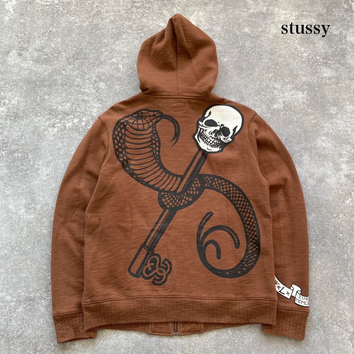 stussy】ステューシー 希少デザイン ジップパーカー スウェット stussy】ステューシー 希少デザイン ジップパーカー スウェット
