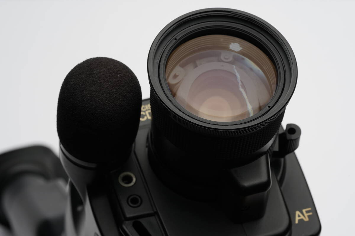 Yahoo!オークション - SONY CCD-V88 Handycam Video8 ビデオカメラ 送...