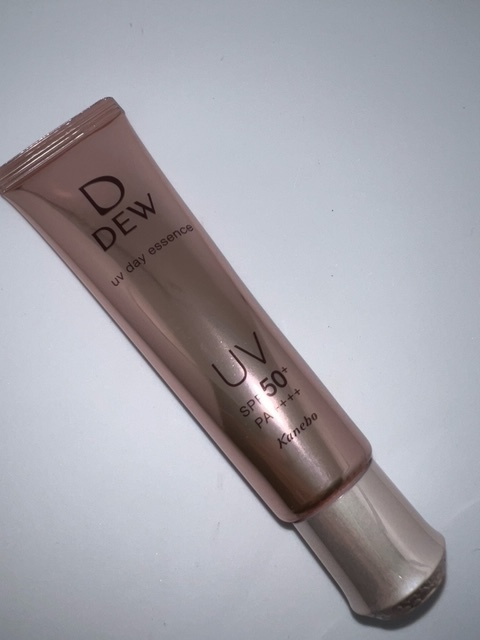 Yahoo!オークション - DEW UVデイエッセンス