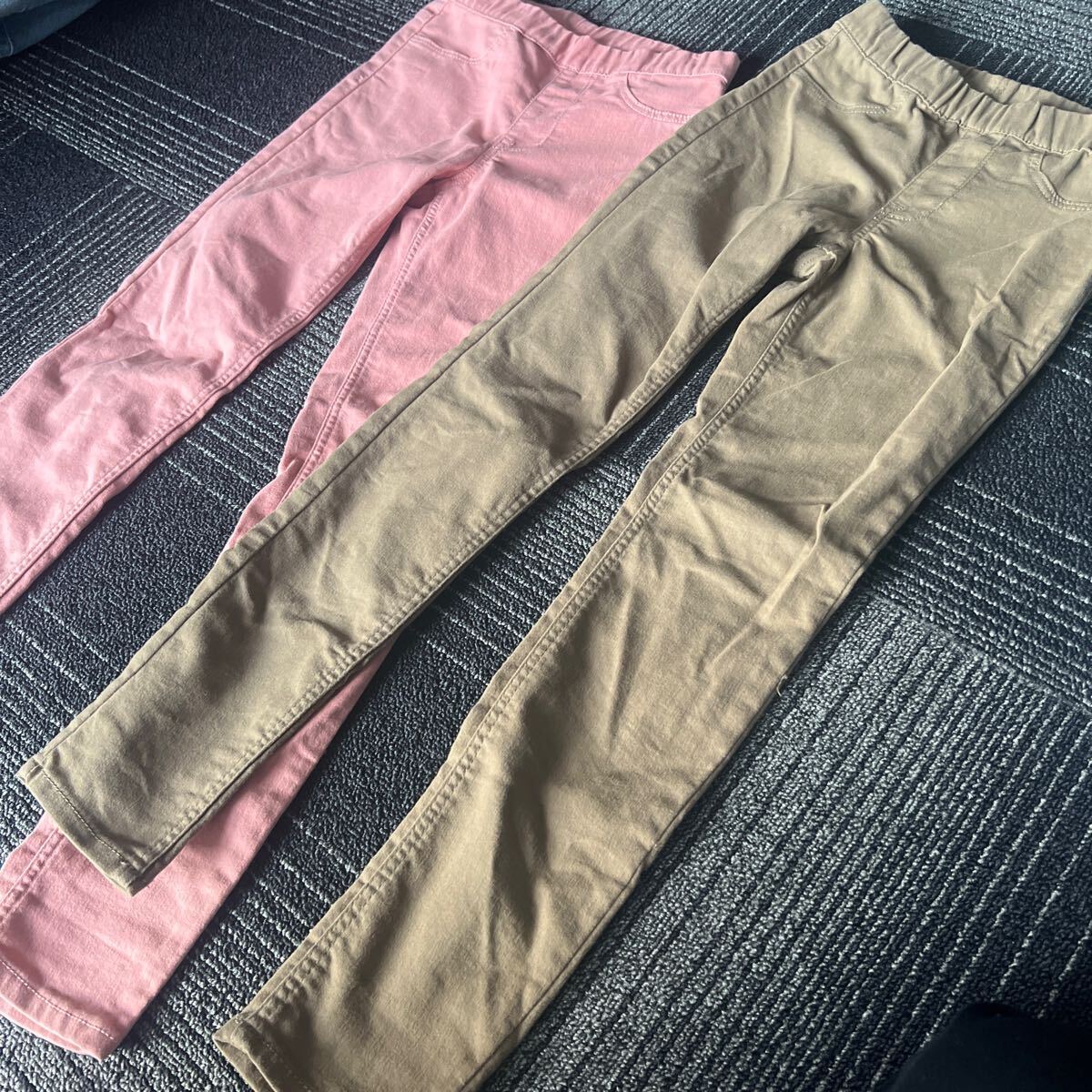 Yahoo!オークション - H&M 140センチ 9ー10才 スキニーパンツ 2枚 パン...