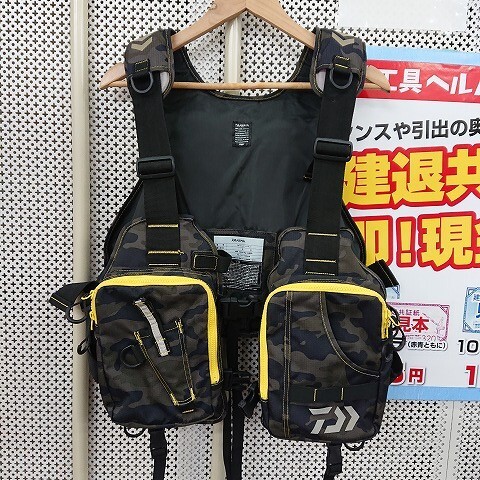 Yahoo!オークション - 【美品】ダイワ DF-6406 ライトフロートゲームベ...