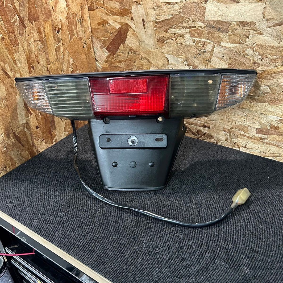 Yahoo!オークション - A29 MF02 フュージョン ホンダ純正 テールラン...