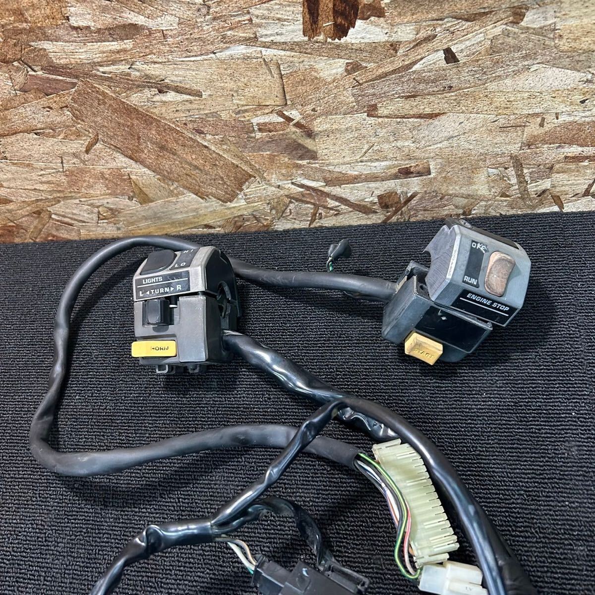 Yahoo!オークション - A29 MF02 フュージョン ホンダ純正 ハンドルスイ...